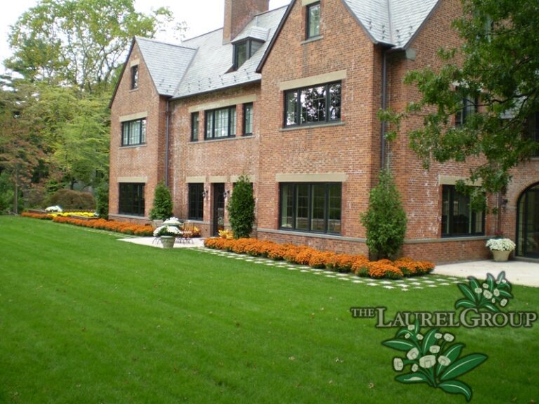 Autumn Displays - Laurel Group Fine Landscapes and Luxury Outdoor Living